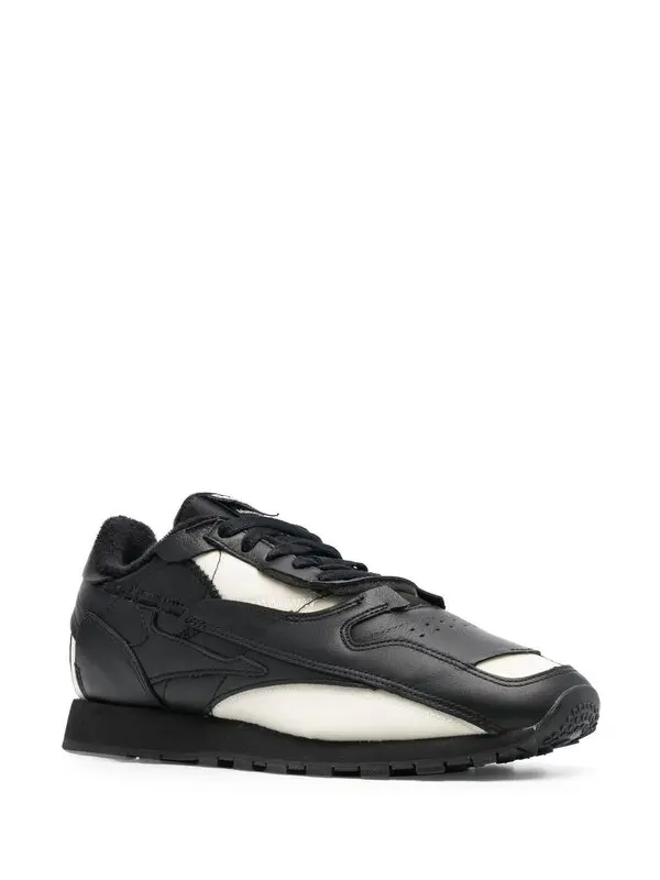 MAISON MARGIELA X Reebok Memory Of Leather Sneakers - Black