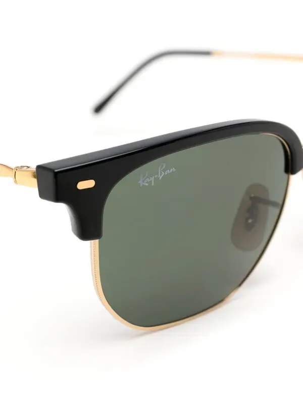 Ray-ban Contrasting-bridge Detail Sunglasses