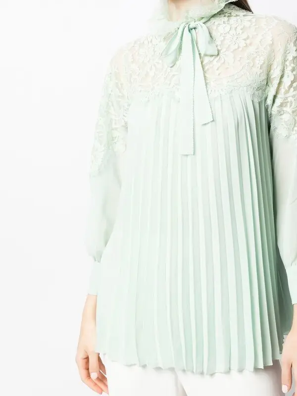 Shiatzy Chen Pleated Lace-collared Blouse