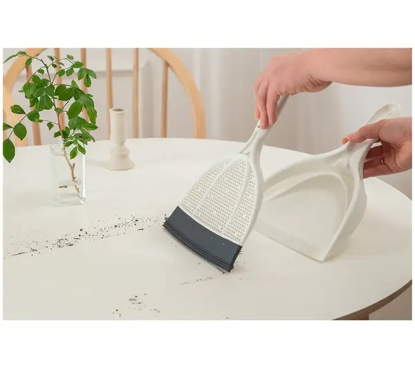 BROOMBI Silicone Dustpan & Brush Set - One-color