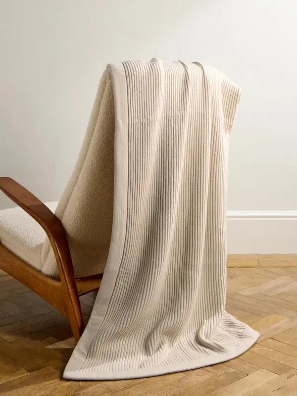 Brunello Cucinelli Ribbed Cashmere Blanket - Neutrals
