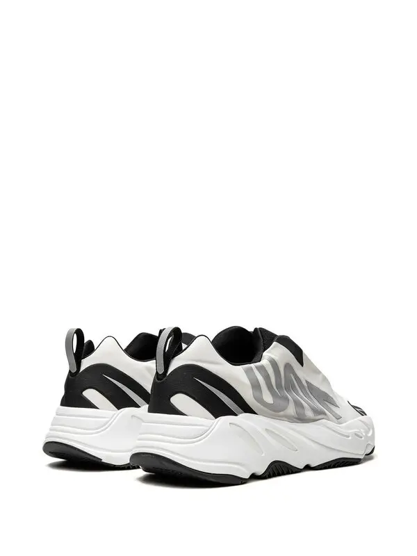 ADIDAS X YEEZY Yeezy 700 Mnvn Laceless Sneakers - White