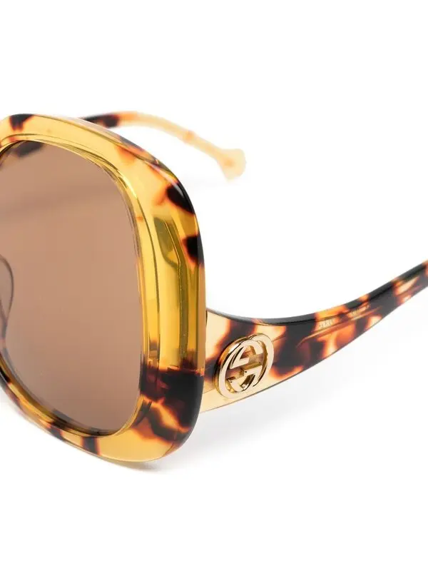 Gucci Logo-plaque Oversized Sunglasses
