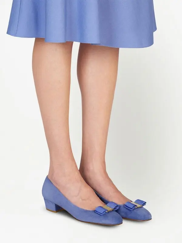 FERRAGAMO 30mm Vara Bow Suede Pumps