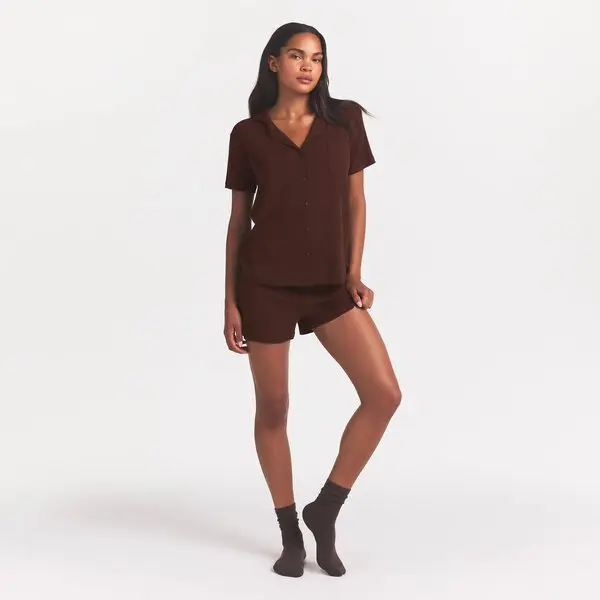 SKIMS Short Pajama Set | Red | | Soft Lounge - Cocoa