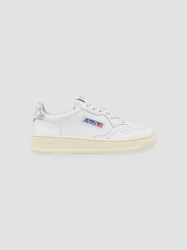 AUTRY Medalist Leather Low-top Sneakers - White Silver