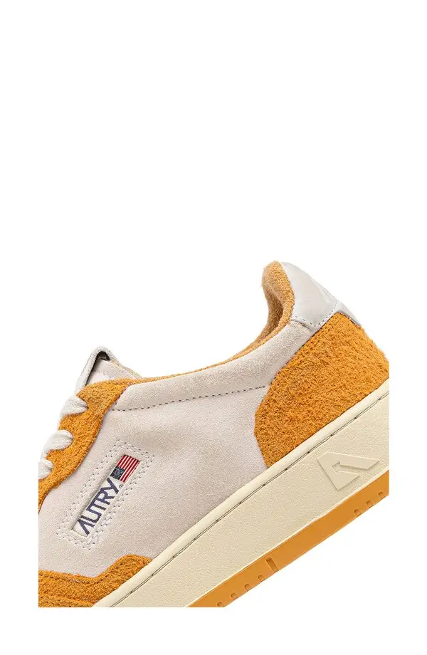 AUTRY Medalist Low Top Sneakers - Orange