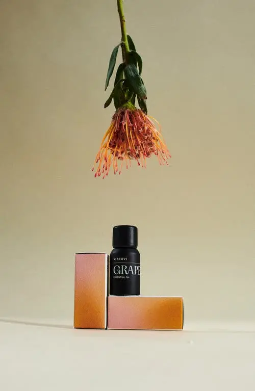 VITRUVI Grapefruit Essential Oil