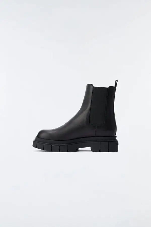 Mackage Ankle-high Leather Chelsea Boots - Coffee
