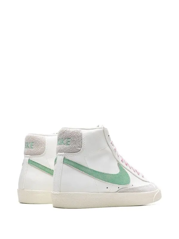 Nike Blazer Mid '77 Prm Certified Fresh Sneakers - White