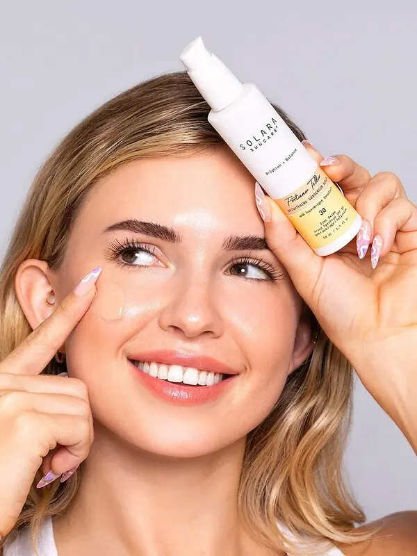 SOLARA SUNCARE Luxe Fortune Teller Brightening Sunscreen Serum