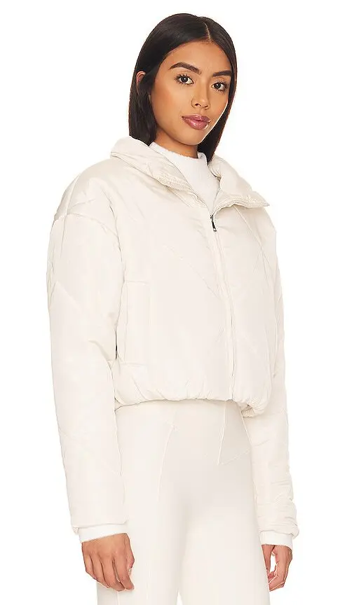 Superdown Rania Cropped Puffer Jacket - Bone