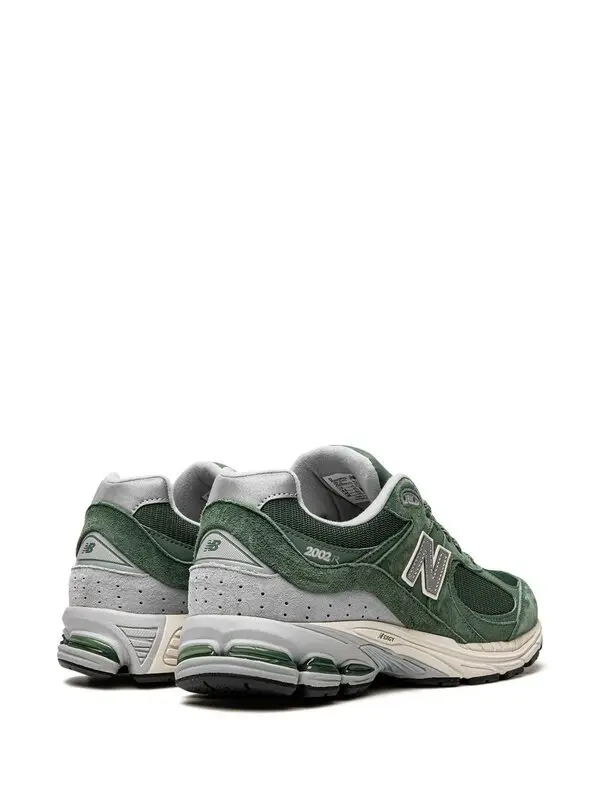NEW BALANCE 2002r Sneakers - Green
