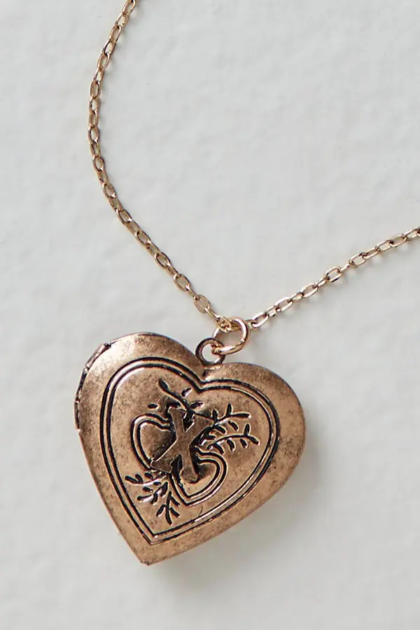 Free People Monogram Heart Locket Pendant Necklace - X