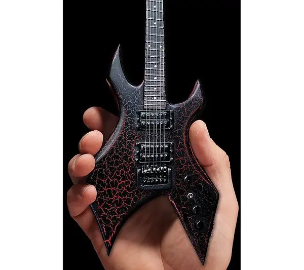 AXE HEAVEN Stranger Things Eddie's Mini Guitar