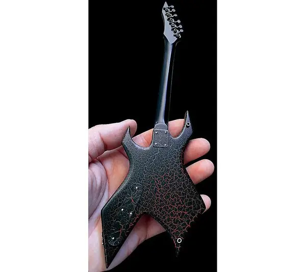 AXE HEAVEN Stranger Things Eddie's Mini Guitar