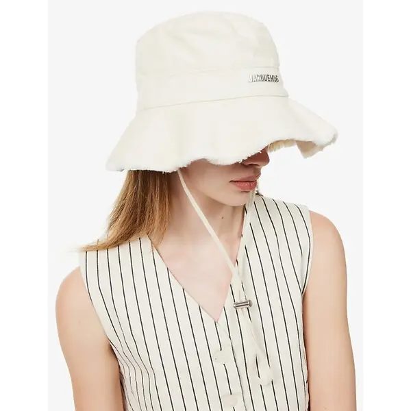 Jacquemus Le Bob Artichaut Bucket Hat With Neck-strap - Off White