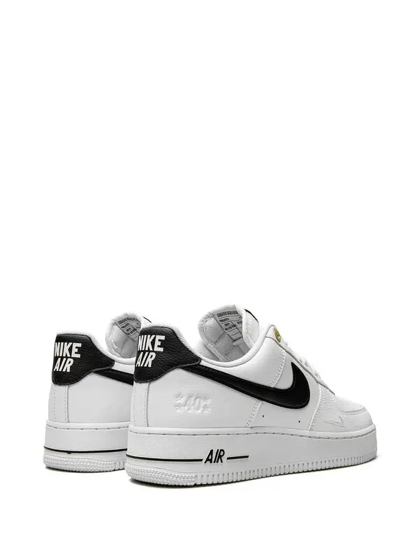 Nike Air Force 1 '07 Lv8 Sneakers - White