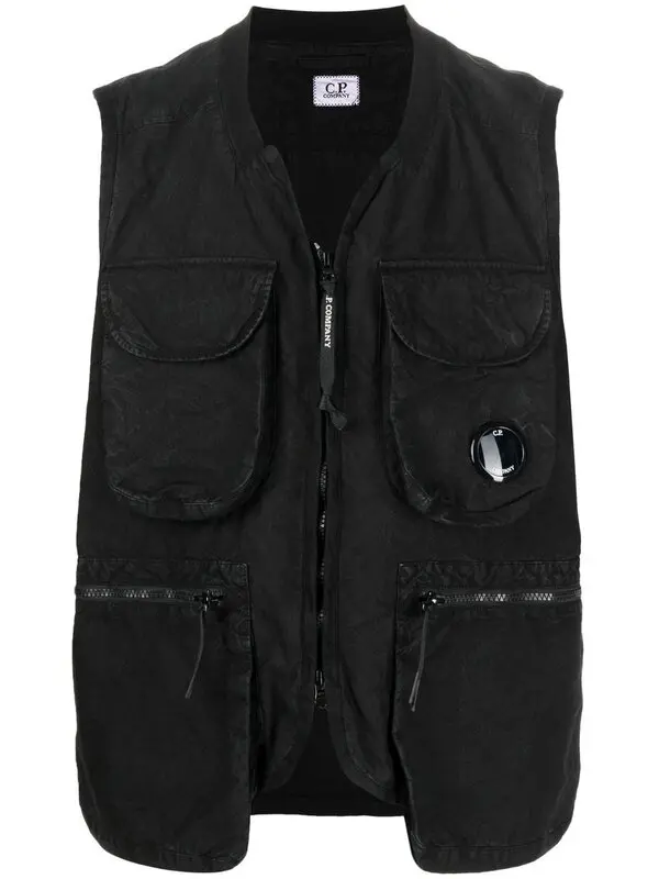 C.P. COMPANY ブラック ベスト　Multipocket Vest C.P. Company Ba-Tic Flap Pocket Vest In Black - 30% Off | Editorialist
