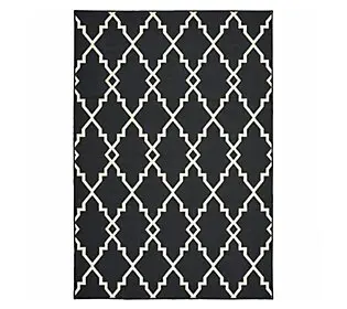 HOMEROOTS 7'x10' Black & Ivory Trellis Indoor O Utdoor Area Rug - One-color