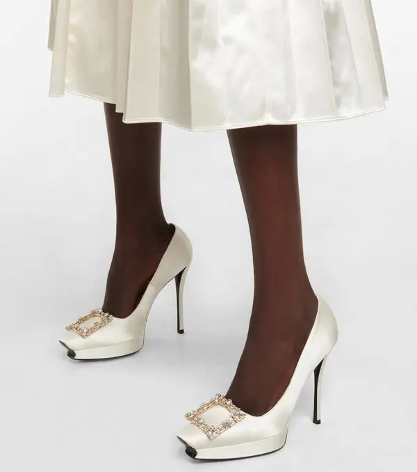 ROGER VIVIER Flower Strass Platform Pumps