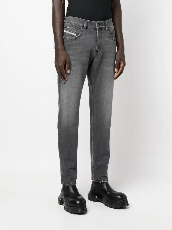 DIESEL® 2019 D-strukt 09e75 Slim-cut Jeans