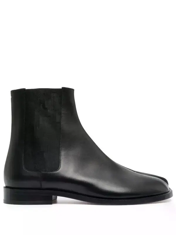 MAISON MARGIELA Tabi Leather Chelsea Boots