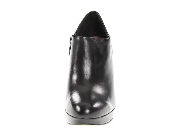 Vince Camuto Elvin Booties