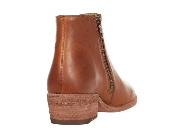 THE FRYE COMPANY Carson Piping Bootie