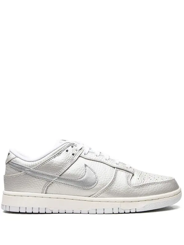 Nike Dunk Low Metallic Sneakers - Silver