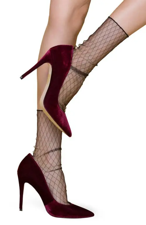 HIGH HEEL JUNGLE Crisscross Sheer Crew Socks