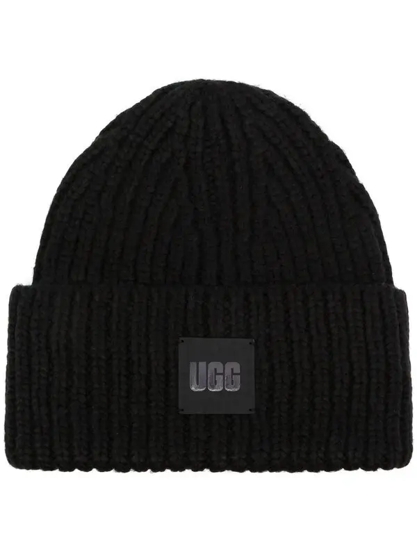 UGG Logo-patch Ribbed-knit Beanie - Black