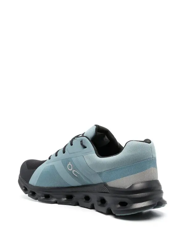 On Cloudrunner Low-top Sneakers
