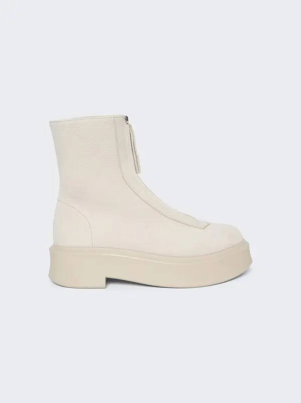 THE ROW Zipped Boot I - Beige