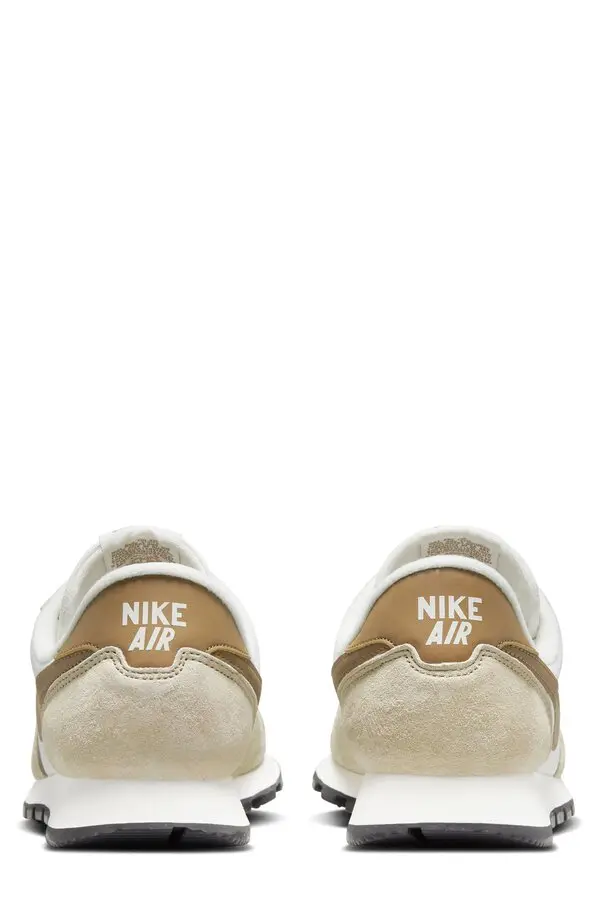 Nike Air Pegasus 83 Premium Sneaker - Phantom/ Ale Brown/ Limestone