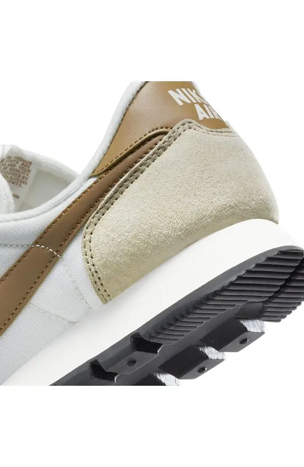 Nike Air Pegasus 83 Premium Sneaker - Phantom/ Ale Brown/ Limestone
