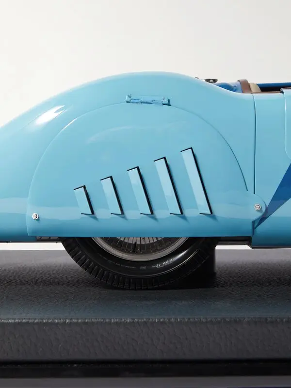 AMALGAM COLLECTION Bugatti Type 57g Tank 1:8 Model Car