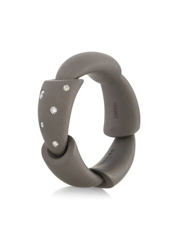Vhernier Calla & 0.06 Tcw Diamond Ring