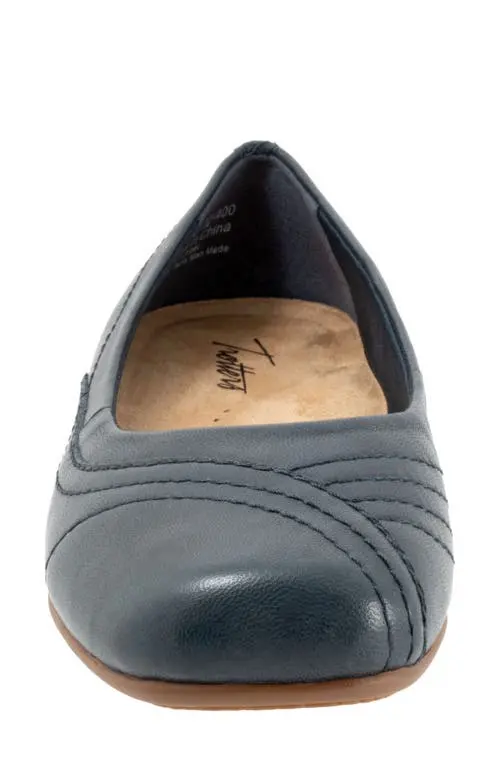 Trotters Sasha Square Toe Flat - Navy