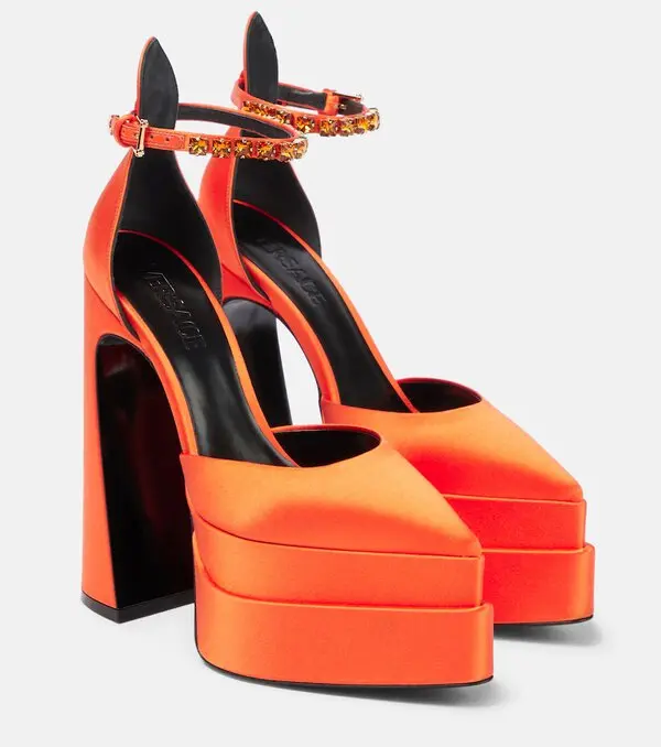 Versace Aevitas Pointy Platform Pumps - Orange