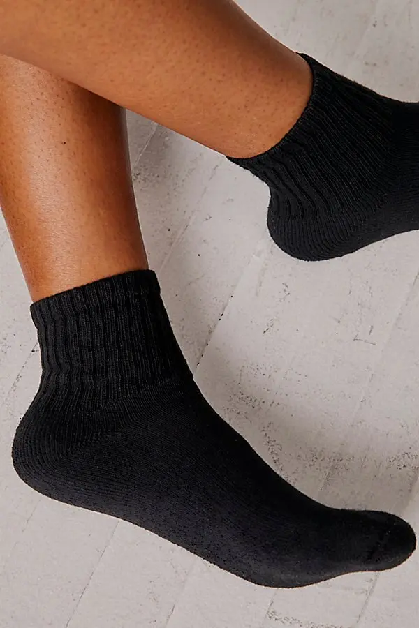 AMERICAN TRENCH Solid Shortie Crew Socks - Black