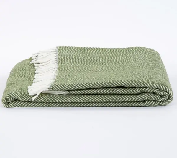 HOMEROOTS Moss Green & White Dreamy Soft Herrin Gbone Blanket - One-color