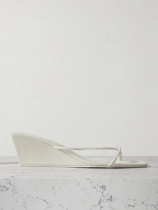 ST. AGNI Leather Wedge Sandals