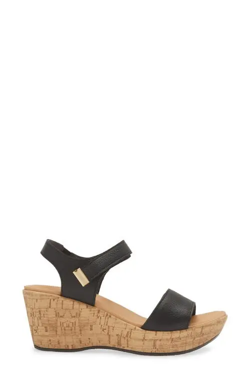 Naot Summer Platform Wedge Sandal - Soft Black Leather