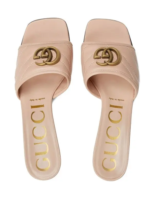 Gucci Logo-plaque Quilted Slides