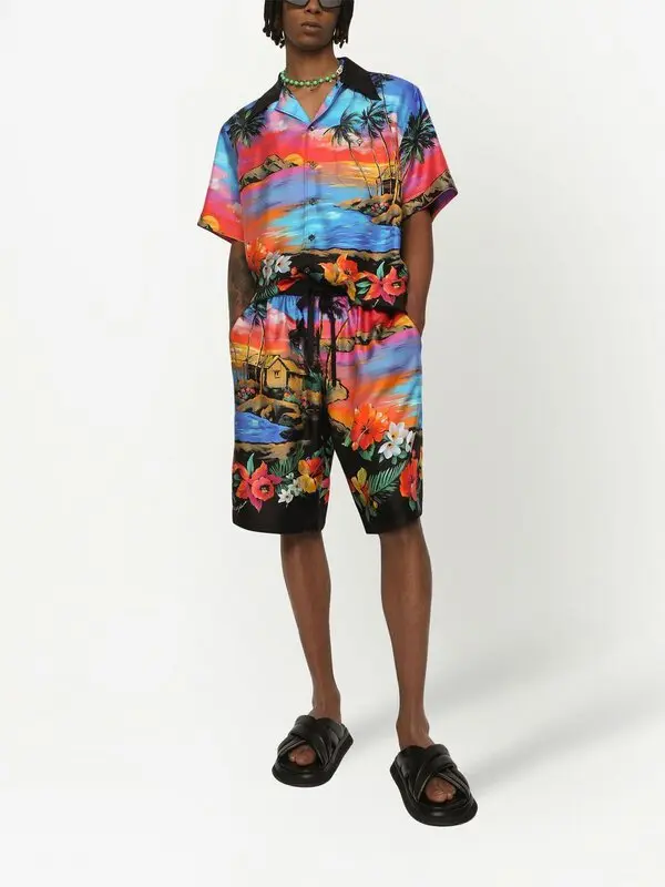 Dolce & Gabbana Graphic-print Oversized Shorts - Black