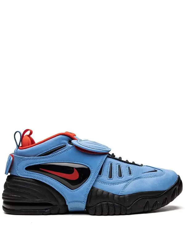Nike Air Adjust Force Sneakers
