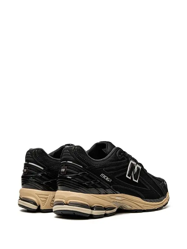 NEW BALANCE 1906r Sneakers