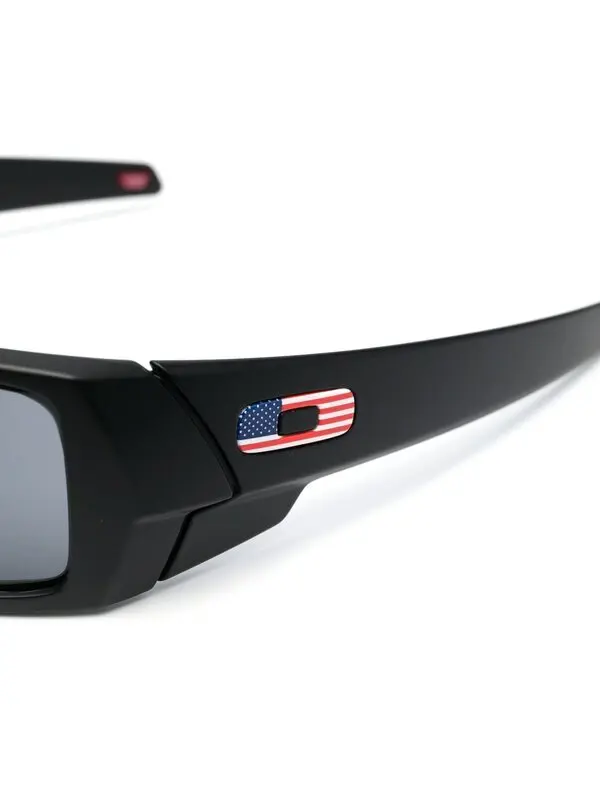 Oakley Flag-plaque Sunglasses