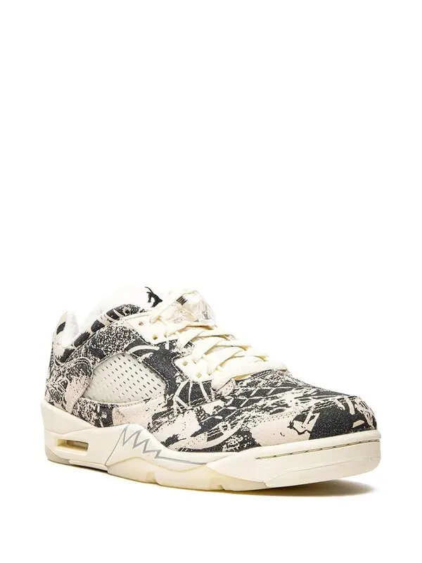 JORDAN Air Low Expression Sneakers - Neutrals